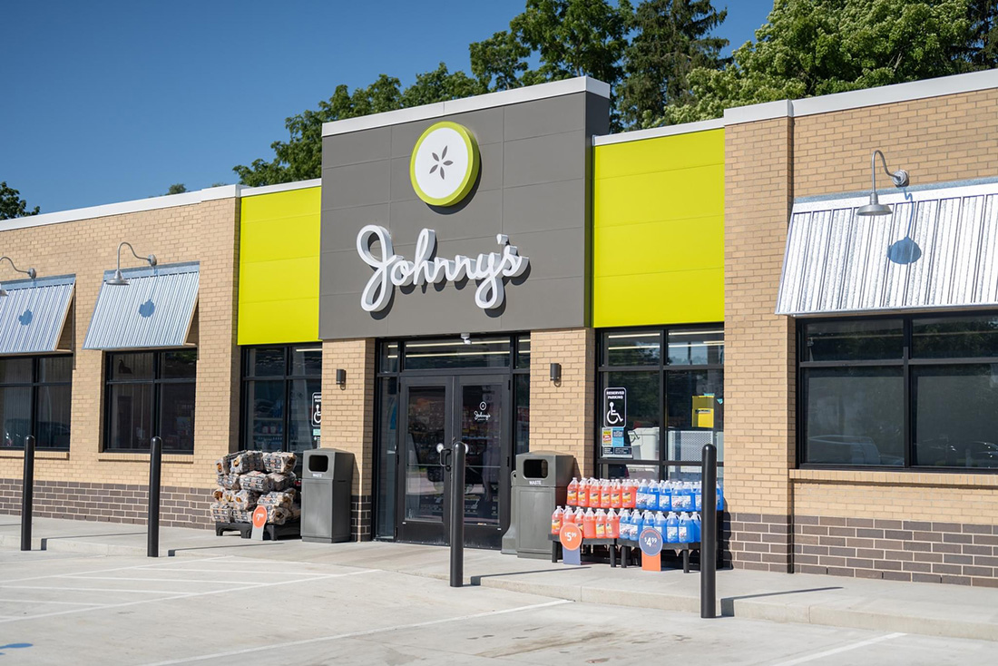 A Look Inside Johnny's Markets' Foodservice Program - CStore Decisions
